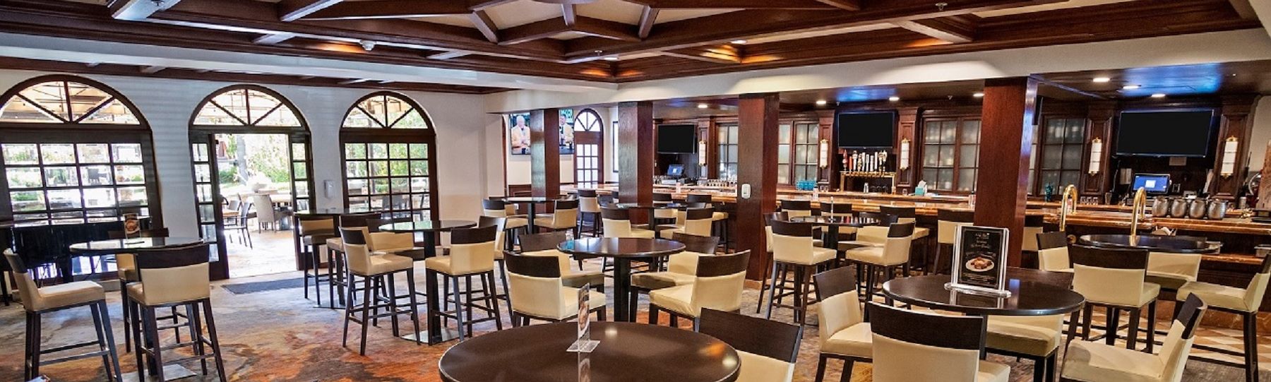 Lunch and Dinner Menus | Courtyard Long Bar & Bistro